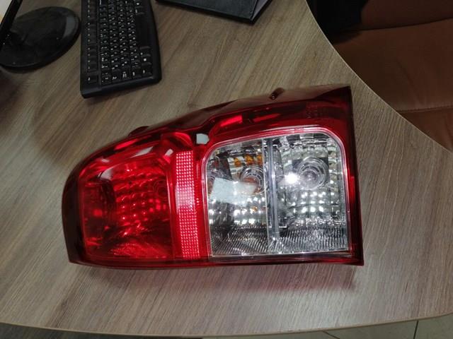 815500K261 Toyota фонарь задний правый