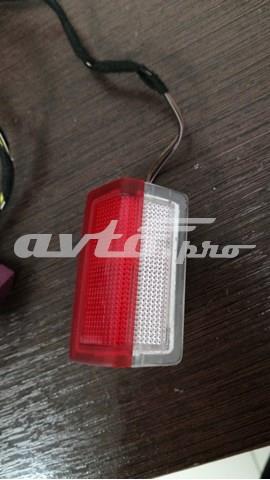 A0028201901 Mercedes фонарь в двери