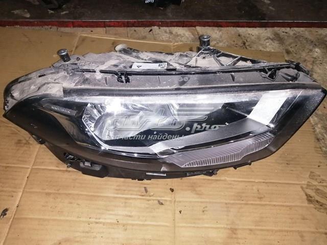 A1779062200 Mercedes фара правая состояние новой.