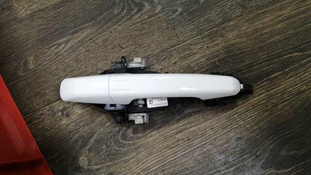 LR025406 Land Rover крышка дверной ручки