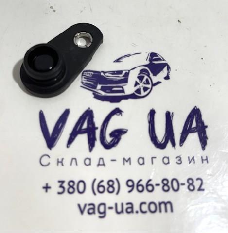 059121155BK VAG кришка