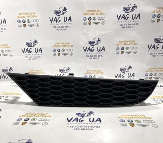 9438851422 Mercedes вставка облицювання