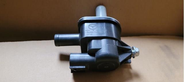 PE0118751 Mazda клапан вентиляции газов топливного бака