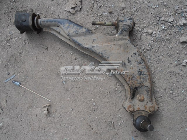 1400500180 Geely рычаг передней подвески нижний левый