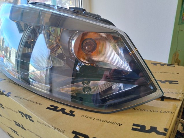 6RU941016 VAG фара правая