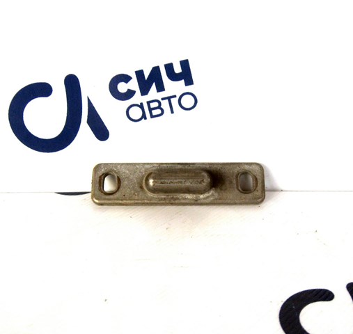 9017660062 Mercedes ограничитель сдвижной двери, на двери