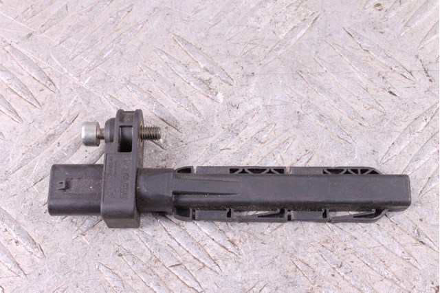 13627805188 BMW датчик положения (оборотов коленвала)