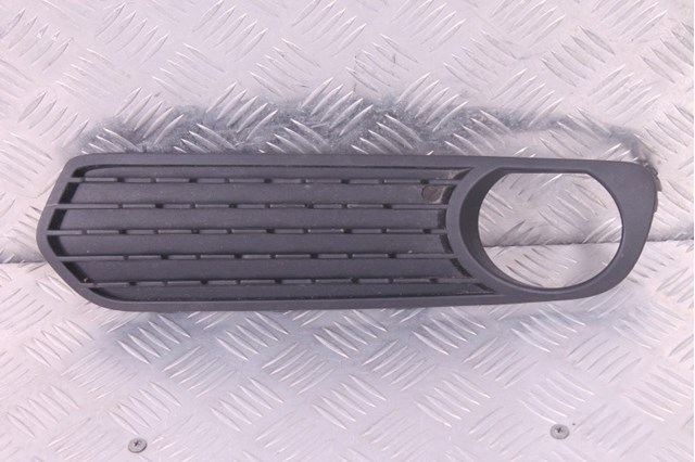 51117245869 BMW решетка в бампер