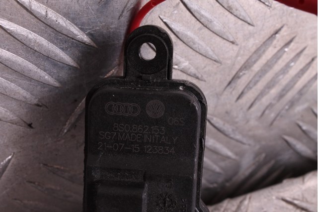 8S0862153 VAG мотор-привод открытия лючка бака