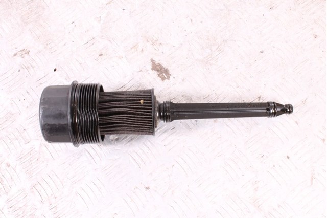 Крышка масляного фильтра на Mercedes S (W220)