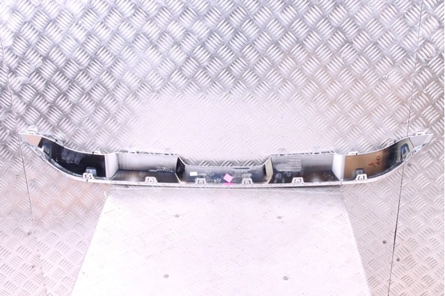 A1668857622 Mercedes молдинг заднього бампера