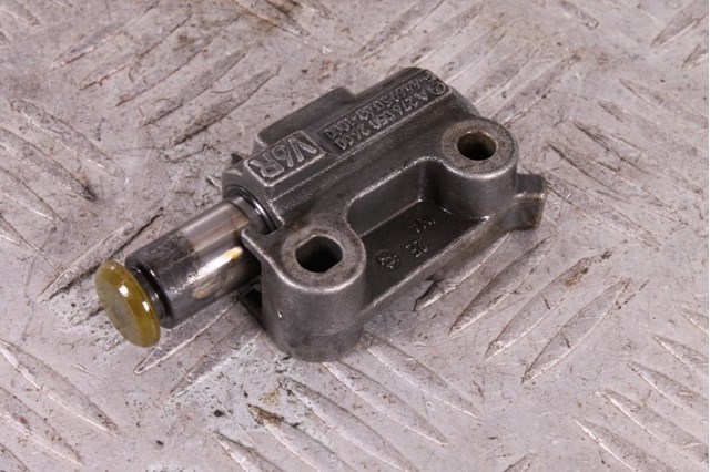 A2760502600 Mercedes натяжник ланцюга