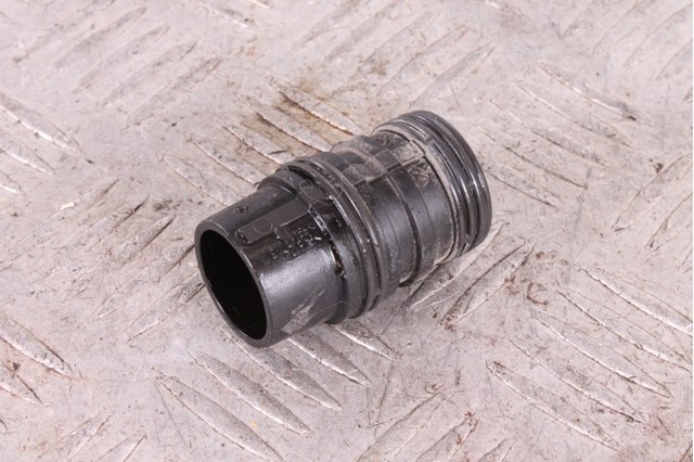 A2762030102 Mercedes трубка металева