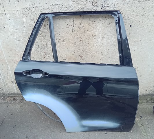 41517386740 BMW дверь задняя правая