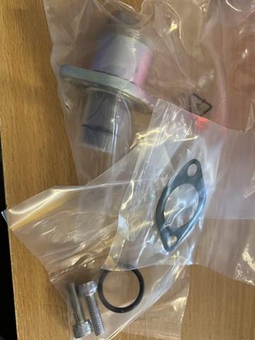 2942000300 Denso клапан регулировки давления (редукционный клапан тнвд