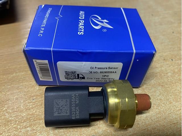 68295556AA Chrysler датчик давления масла