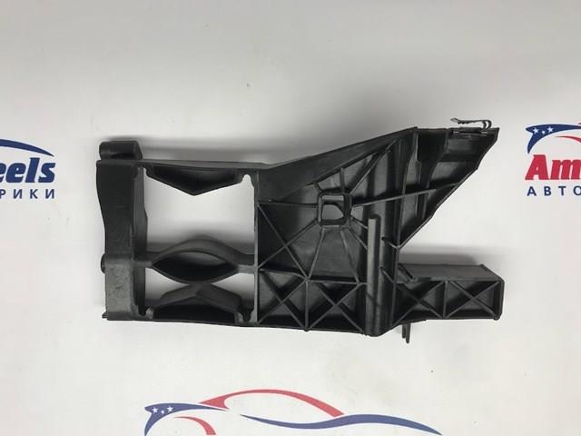 4G0805607A VAG кронштейн (адаптер крепления фары передней левой)