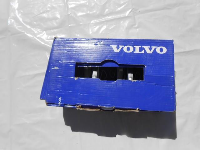 31687104 Volvo колодки тормозные передние дисковые