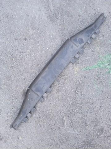 Воздуховод радиатора на Mercedes E (W212)