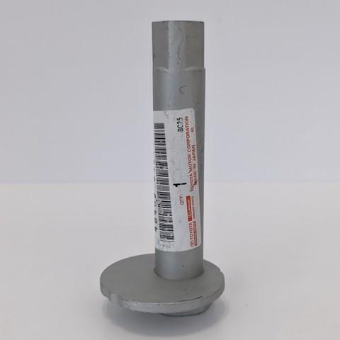 4840934041 Toyota болт крепления переднего рычага, нижнего