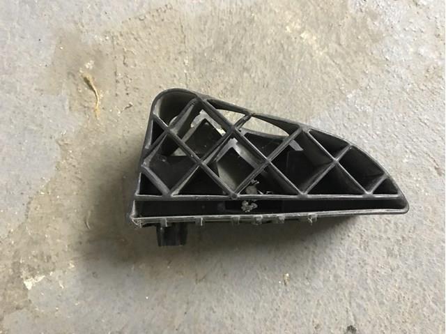 51117268479 BMW кронштейн бампера переднего внешний