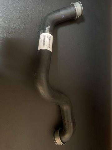 2215013584 Mercedes шланг (патрубок радиатора охлаждения верхний)