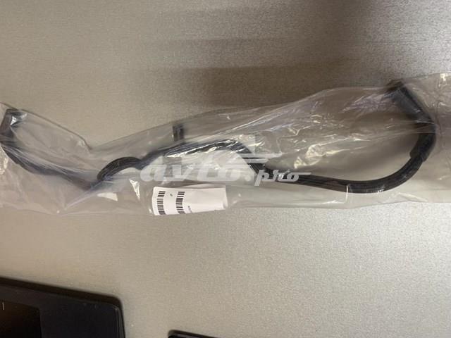 LR013531 Land Rover трубка вентиляции картерных газов