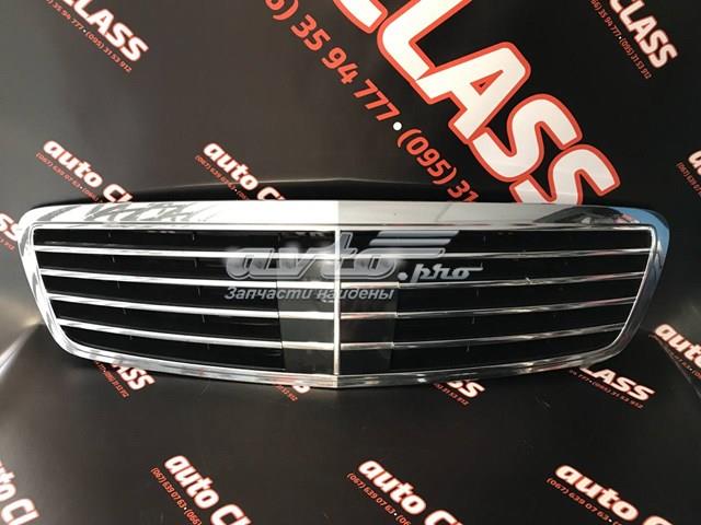 A2208800483 Mercedes решетка радиатора