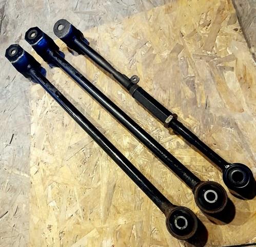 48710-33100 Toyota Тяга поперечная задней подвески