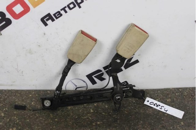 A2218602269 Mercedes замок ремня