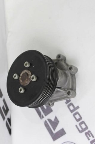 25181875 General Motors помпа водяная (насос охлаждения)