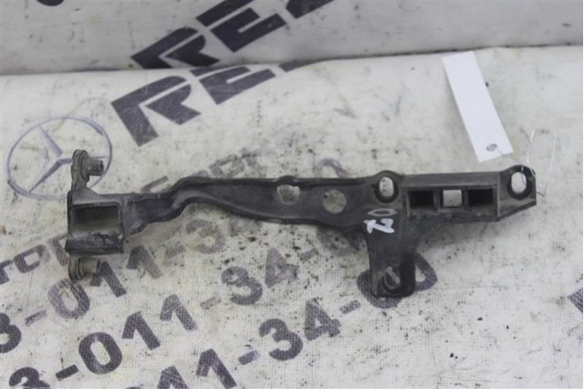 7L0805733 Porsche кронштейн