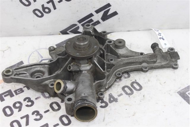 A1122010501 Mercedes помпа