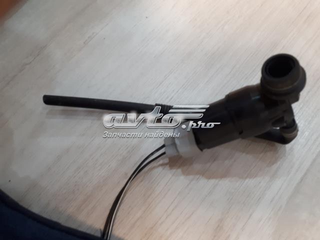 8264A228 Mitsubishi насос-мотор омывателя фар