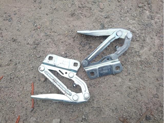 Цена на петля капота, левая на Mercedes GL-Class (X164)