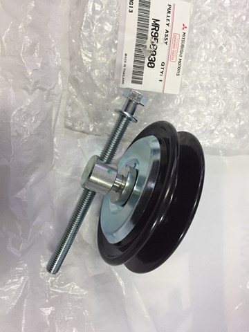 MR958030 Mitsubishi натяжной ролик