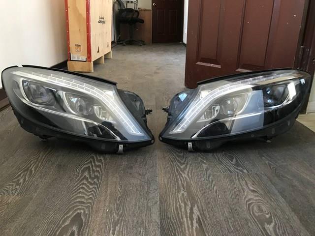 2229060802 Mercedes фара правая без дефектов