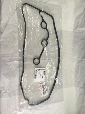 1121331030 Toyota прокладка клапанной крышки двигателя правая