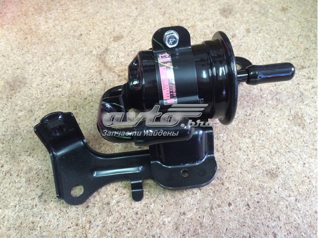 2330050150 Toyota топливный фильтр