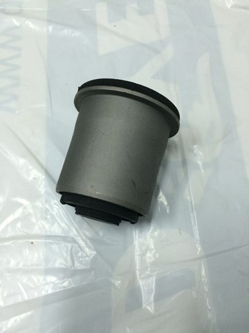 4863260040 Toyota сайлентблок переднего верхнего рычага