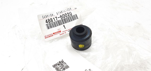 4881760020 Toyota втулка стойки заднего стабилизатора