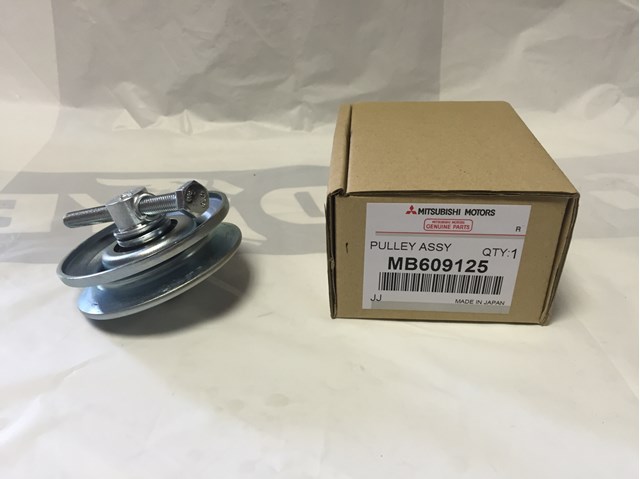 MB609125 Mitsubishi ролик натяжителя приводного ремня