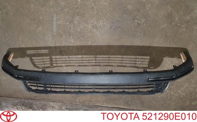 521290E010 Toyota бампер передний, нижняя часть