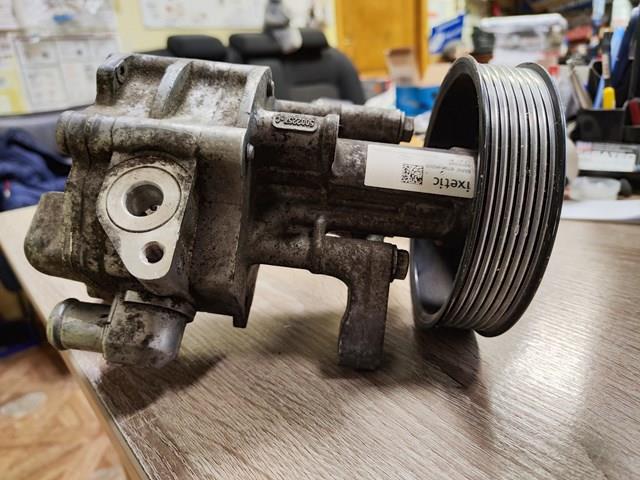 32416796462 BMW насос гур