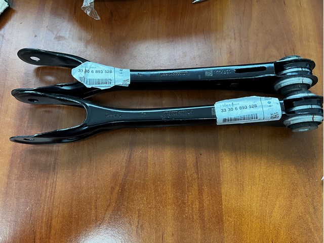 33306893528 BMW тяга поперечная задней подвески