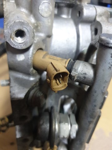 16611AA680 Subaru форсунки