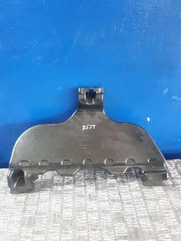 51477221643 BMW опора колесной ниши левая