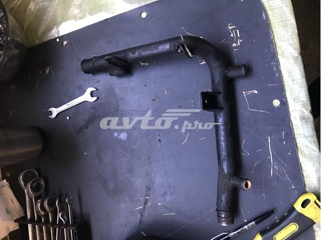 Шланг (патрубок) системы охлаждения на Volkswagen Touran I минивэн ...