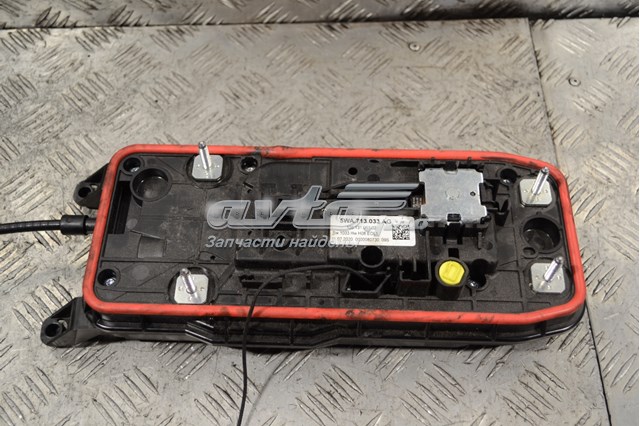 5WA713033AG VAG автозапчастина