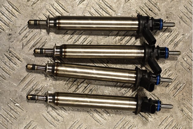 A2560700187 Mercedes форсунка впрыска топлива